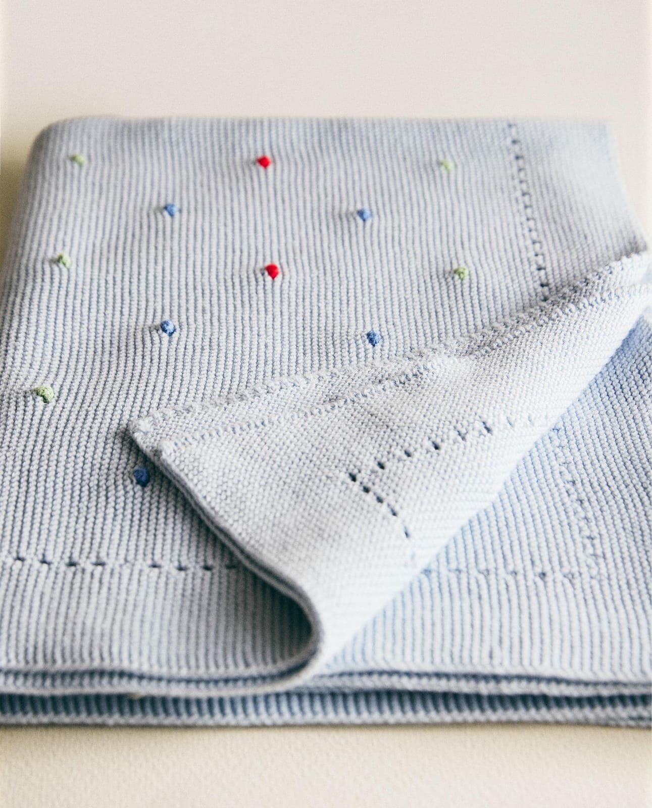 Одеяло zara home детское в горошек, разноцветный, 70x100 см 0620/004/999-9