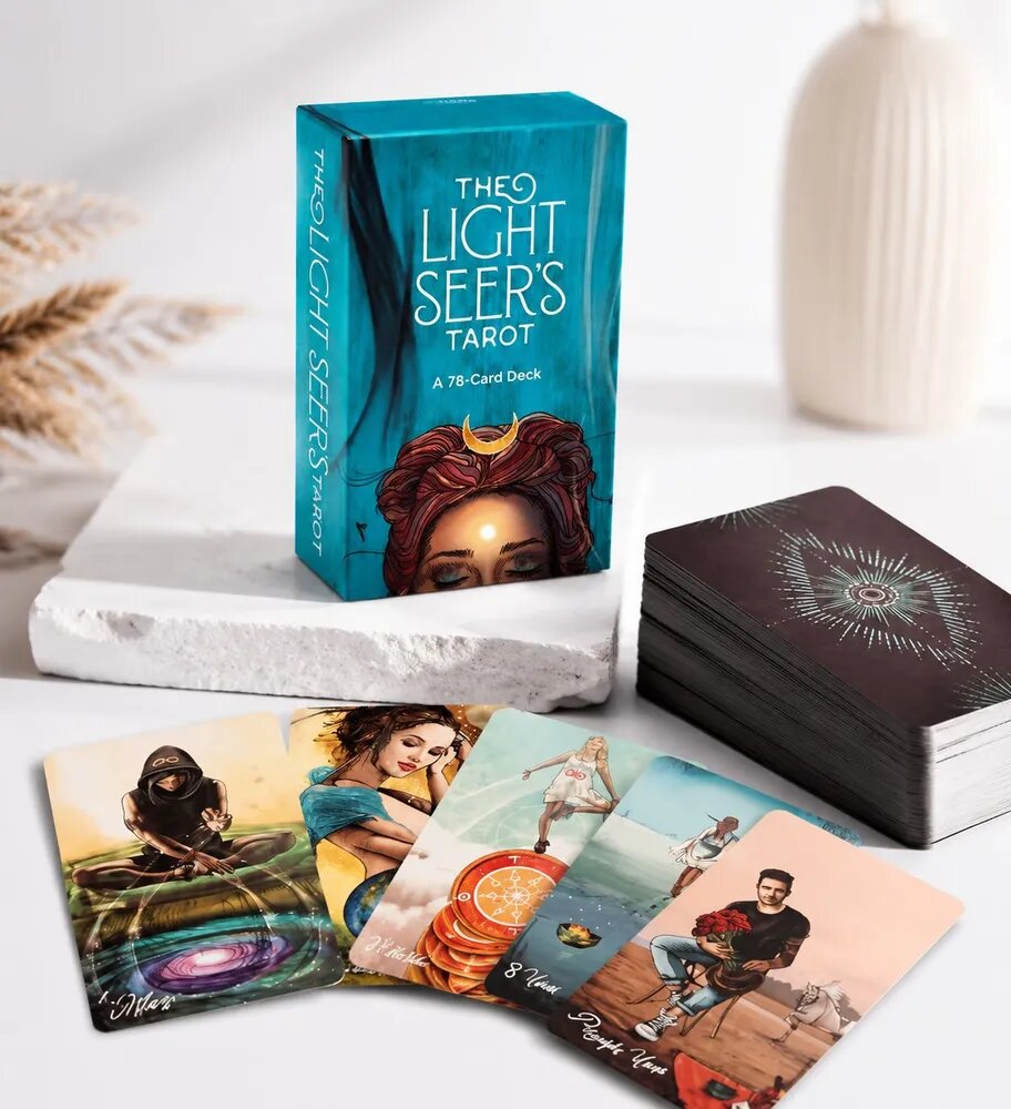 Light Seer's Tarot. Таро Светлого провидца (78 карт и руководство)