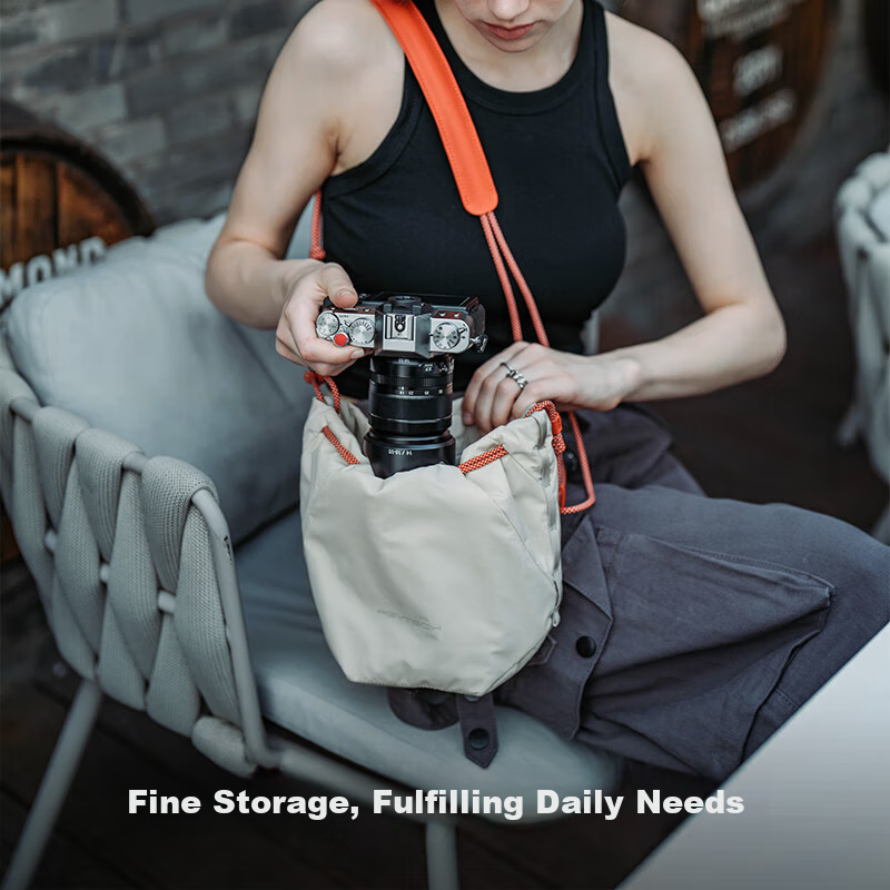 PGYTECH Camera Bag OneGo Drawstring Bag, Dandelion Photography Bag, Single-Shoulder Camera Bag, Inner Liner Storage Bag, Women's Mirrorless Camera Bag, Crossbody Travel Bag, Suitable for Fuji, Canon, Sony, Plain Black