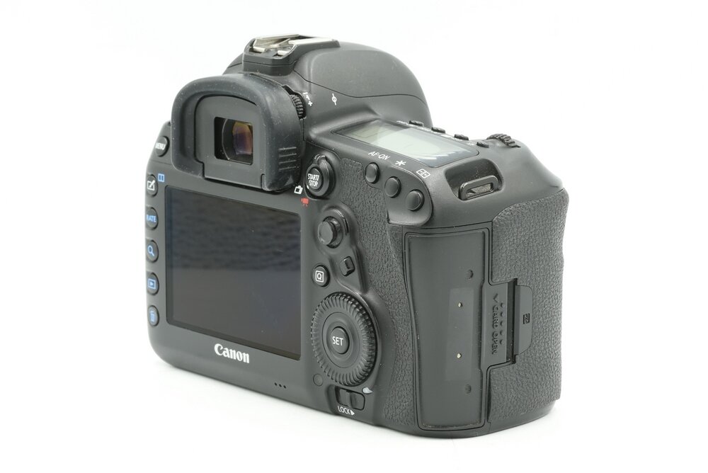 Зеркальный фотоаппарат Canon EOS 5D Mark IV Body