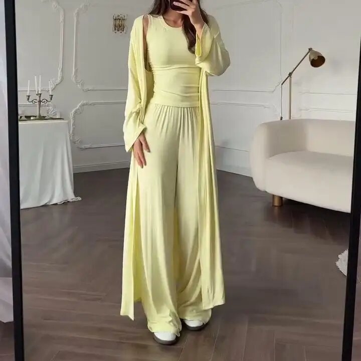 Комплект одежды