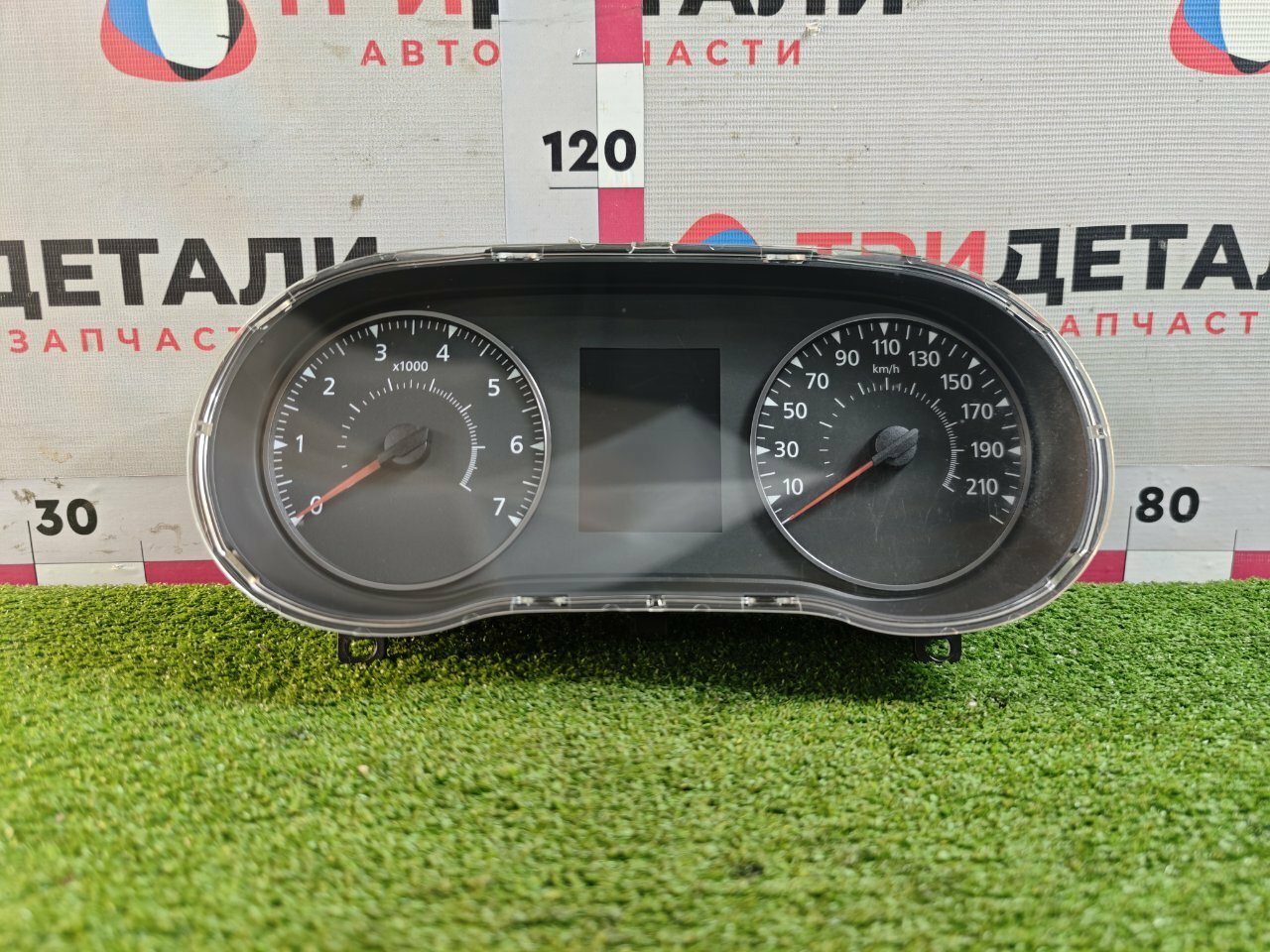 Панель приборов Renault Duster 1.4 H5H 2021 (б/у)