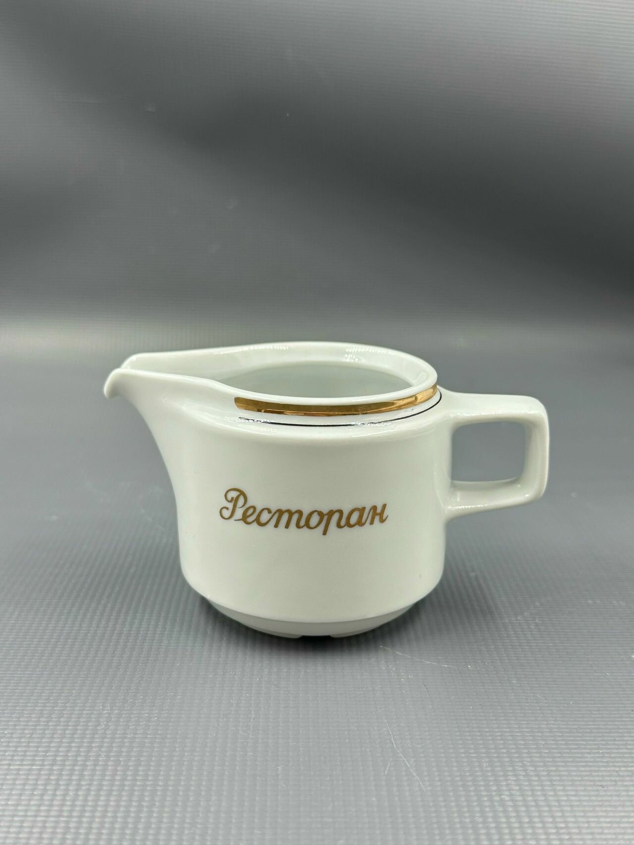 Молочник-соусник "Ресторан" Фарфор Позолота ГДР клеймо DDR JLMENAU Винтаж!