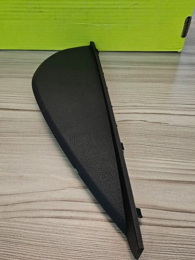 Накладка панели правая kia rio 4 fb, rio x-line 84780h0000