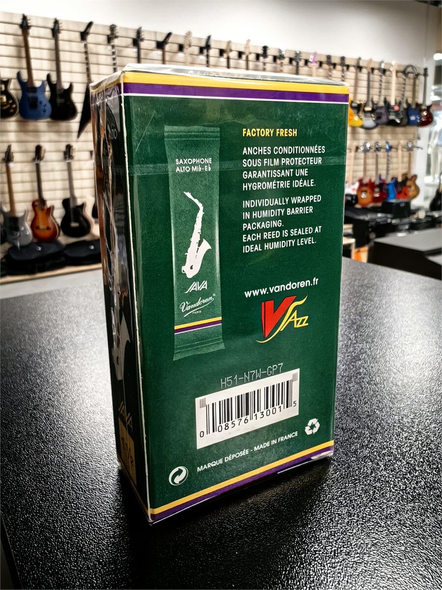 Трости для саксофона альт №1,5 (10шт) Vandoren SR2615 JAVA — фото 1