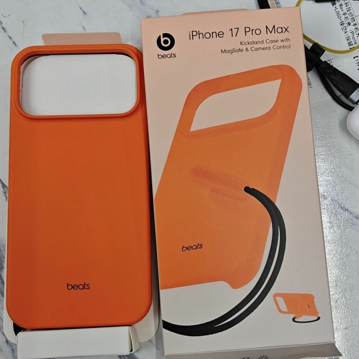 Beats подходит для iPhone 17 Pro , чехол с бретелькой, поддержка MagSafe и управление камерой, официальная реплика