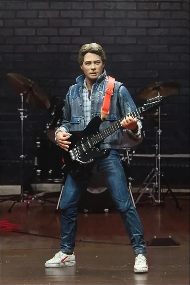 Статуэтка Marty McFly_2 — фото 1