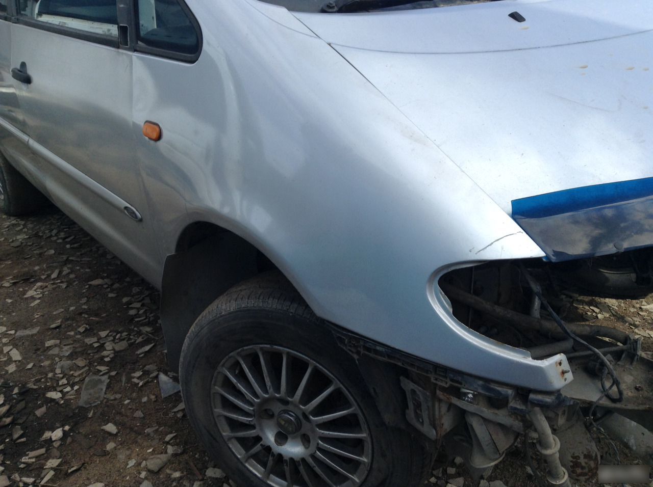 Переднее правое крыло ford galaxy 1