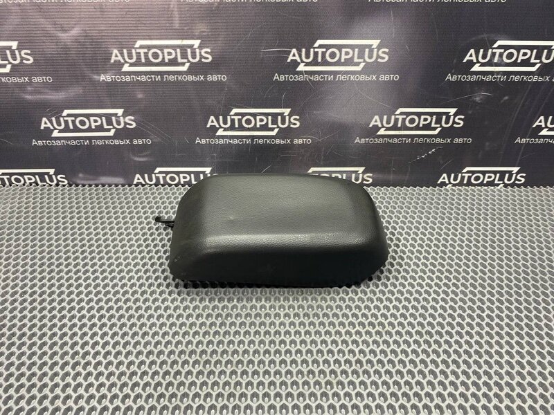 Крышка подлокотника