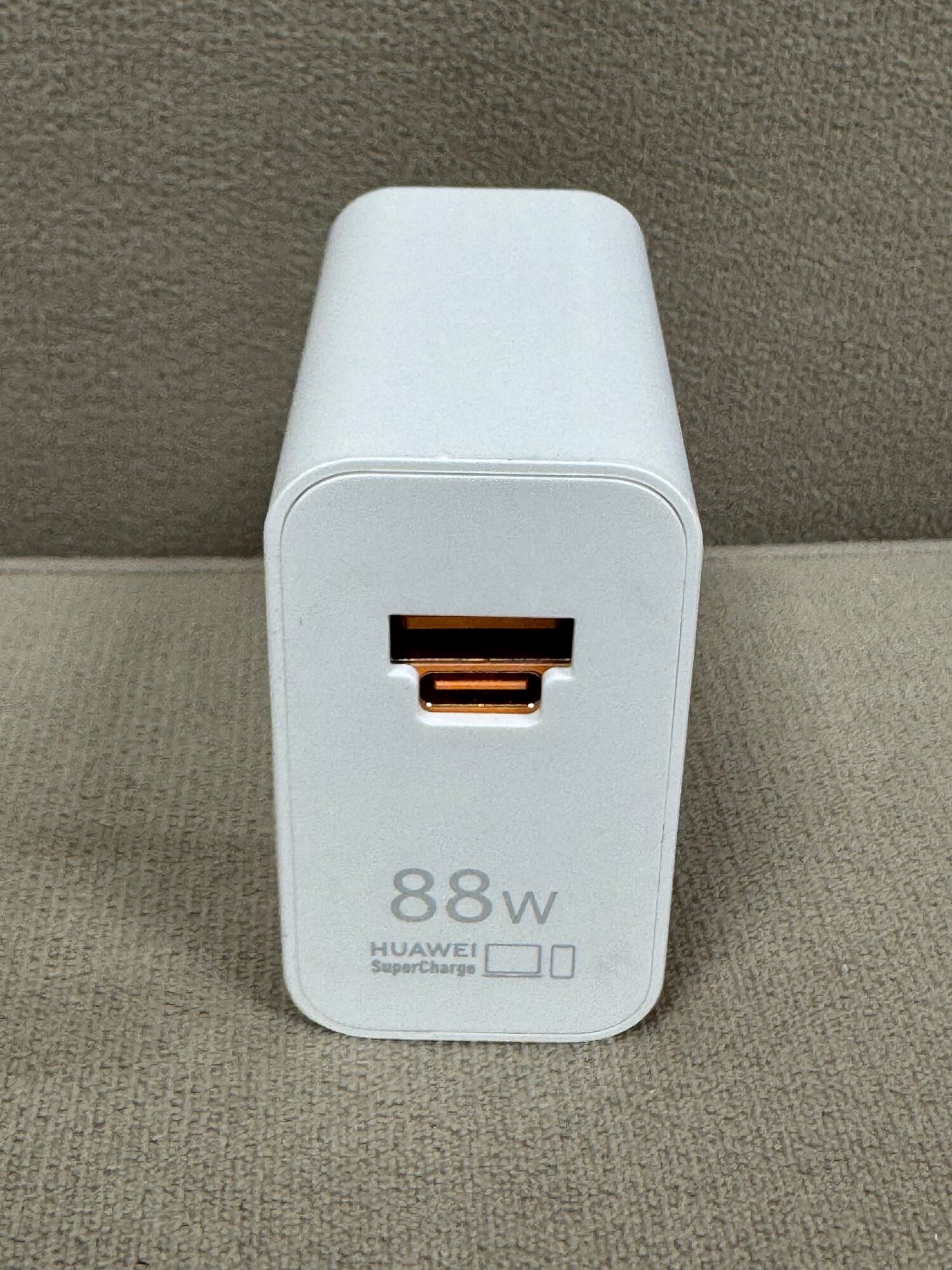 Зарядное устройство, Быстрая зарядка для Huawei Super Charge 88W с кабелем USB Type-C - Type-C, из комплекта без коробки