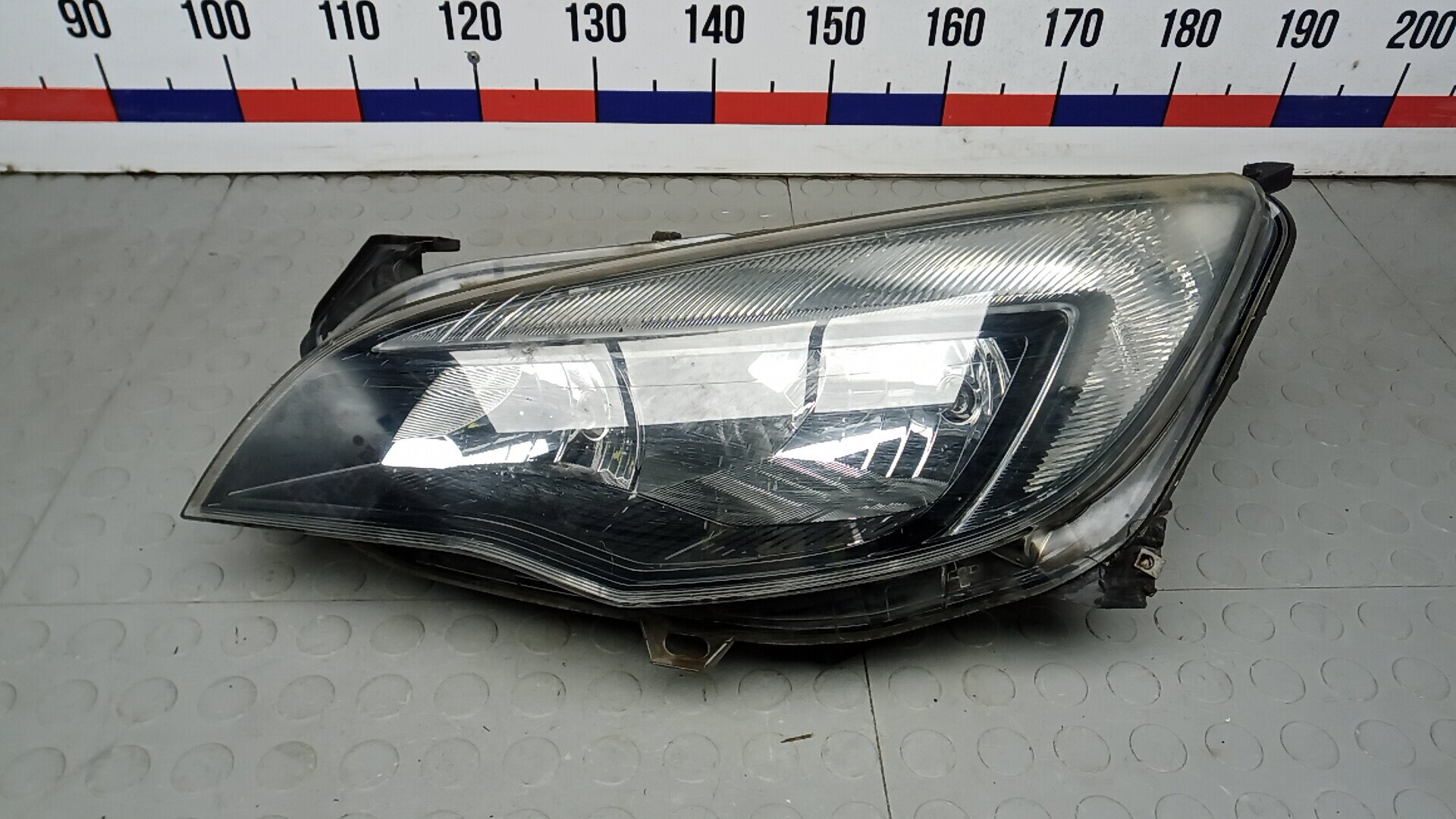 Фара левая OPEL ASTRA J