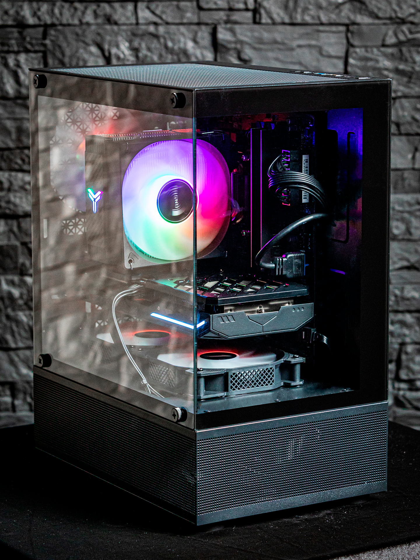 Игровой компьютер (i7 13700 / RTX 5080 / 16GB D5 / 512GB M.2) (Игровой ПК / Системный блок)