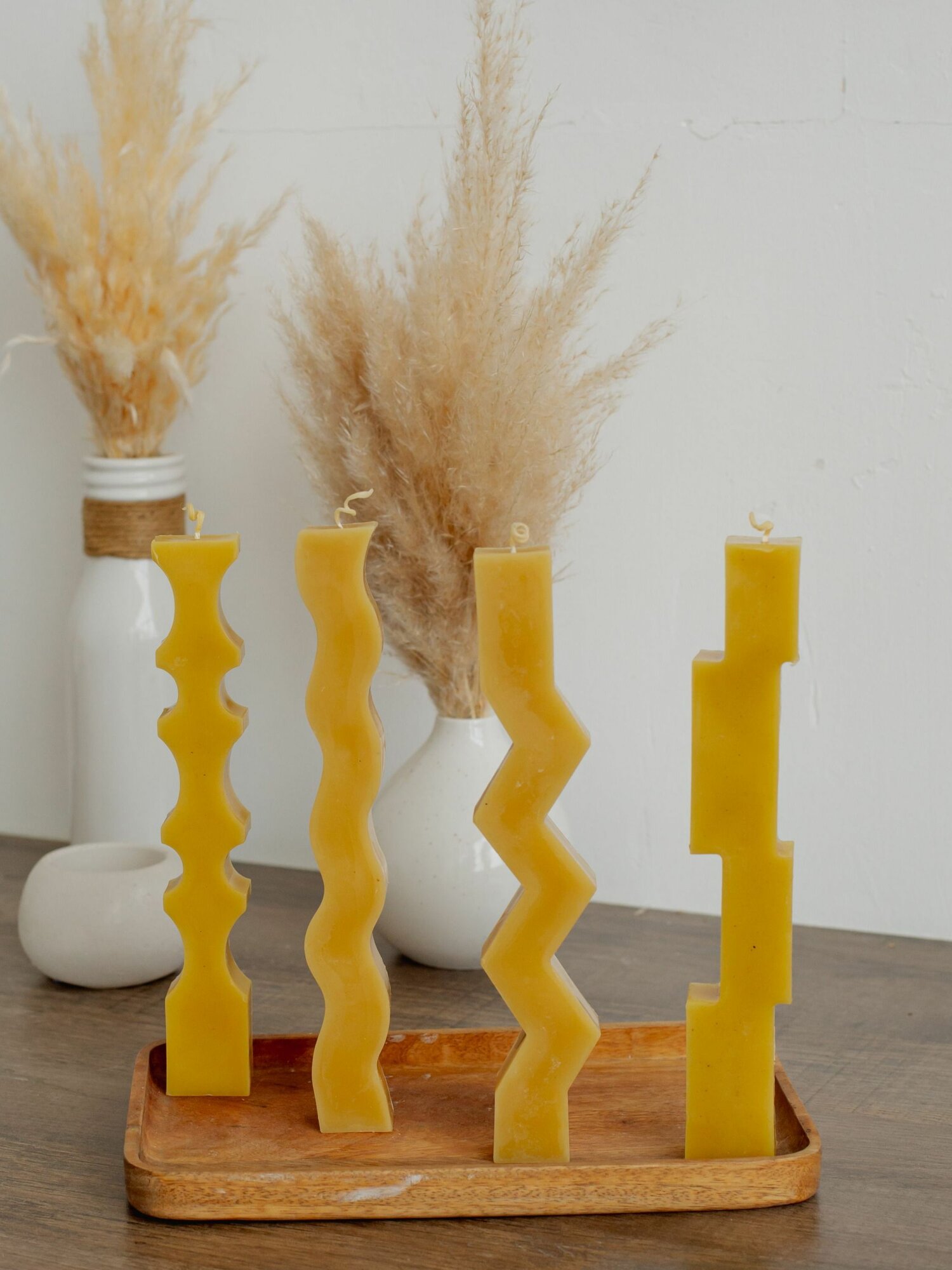 Набор свечей из натурального пчелиного воска "Золотые грани" — фото 1