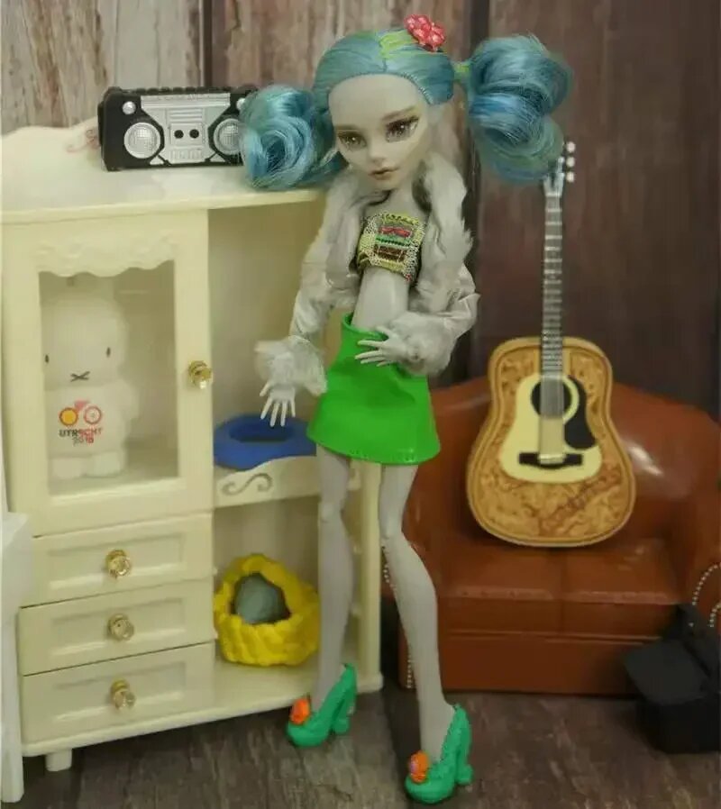 Одежда для кукол Monster High
