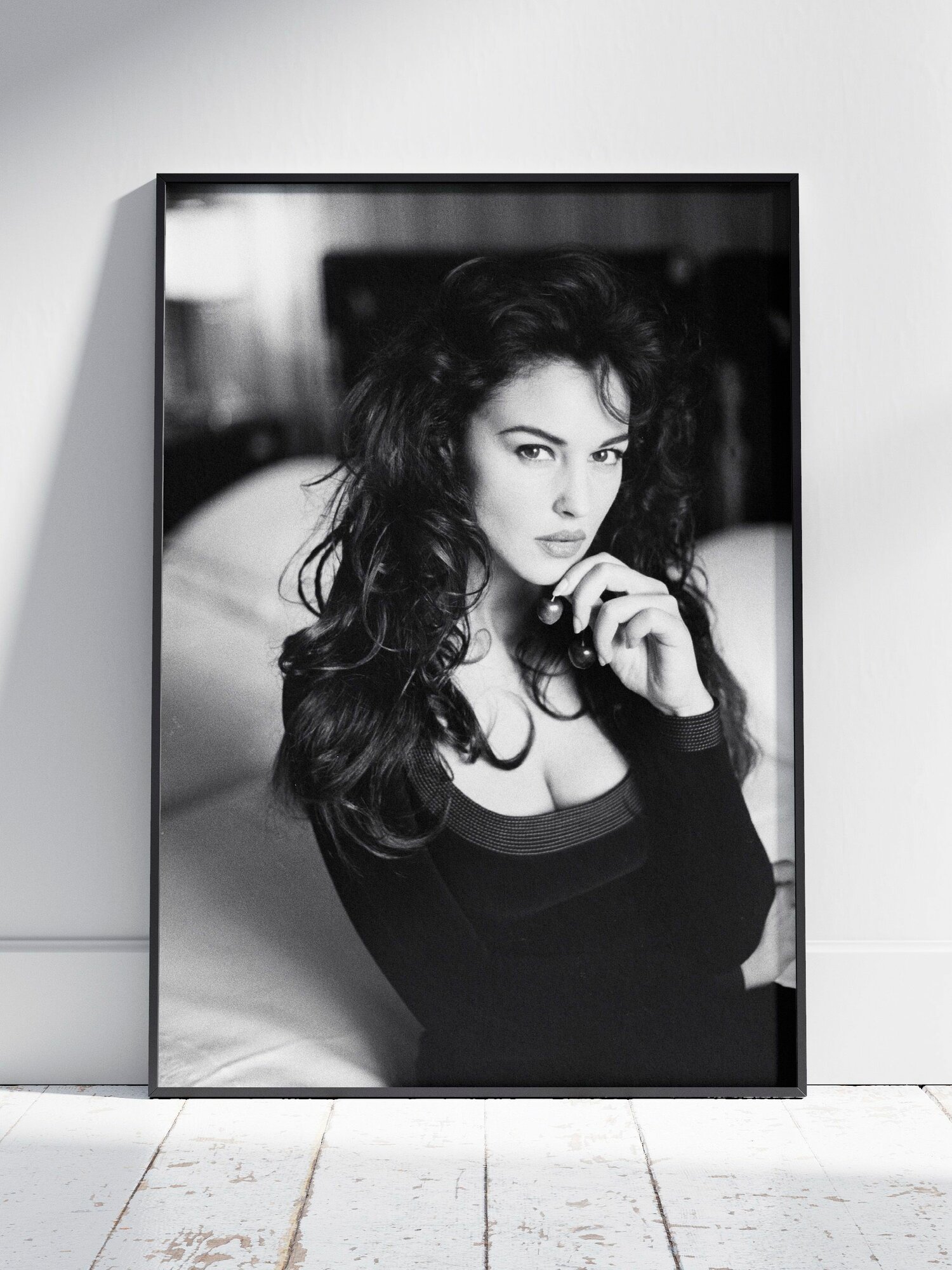 Плакат на стену для интерьера Моника Беллуччи (Monica Bellucci 9) - Постер по актеру фильма, кино, сериала формата A4 (21x30 см)