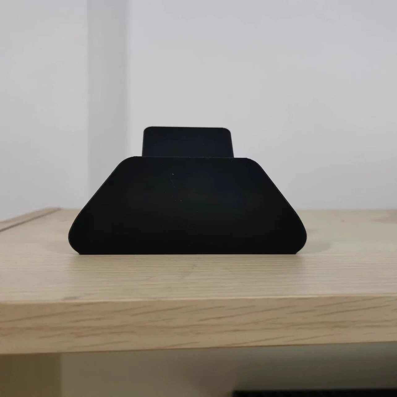 Подставка для контроллера Xbox - Черная вертикальная подставка для серии X/S