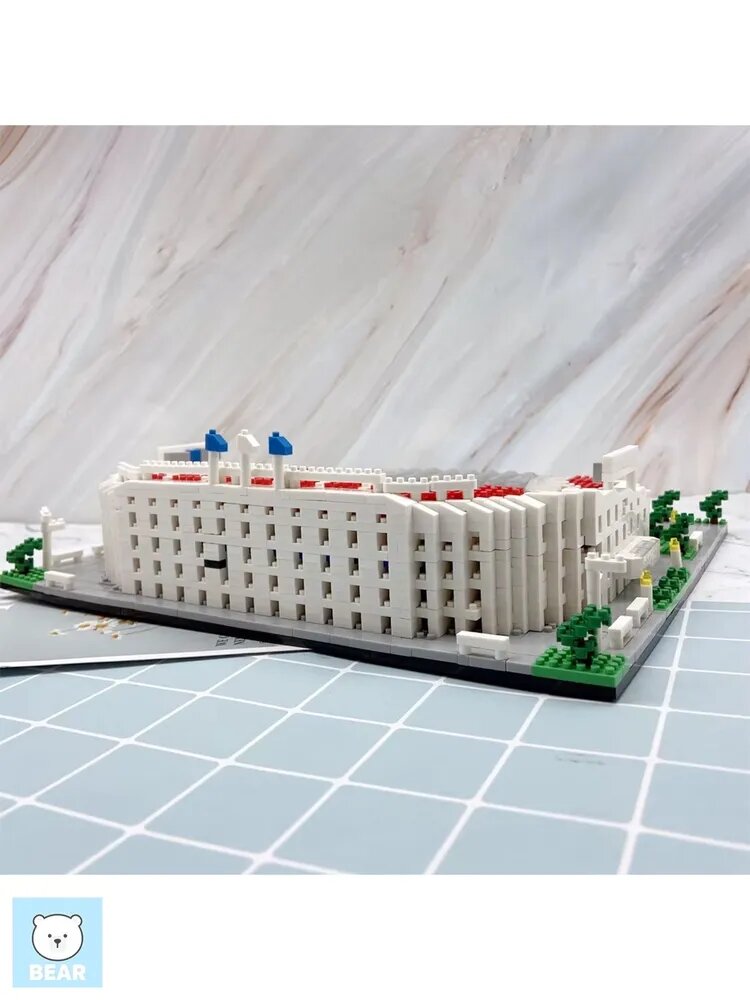 Конструктор пластиковый 3D Архитектура Camp Nou 8830 3037 деталей — фото 1