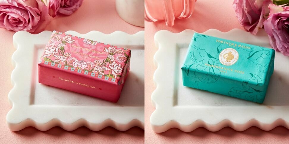 Fortnum&Mason Подарочный набор мыла Pomegranate Rose Soap Bar & Pomegranate Rose Flowers Soap Bar, 2х200 г