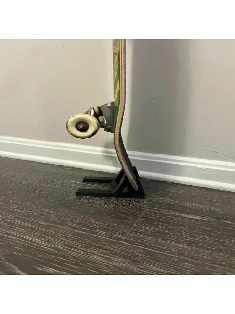 Напольная подставка для скейтборда с 3d-печатью