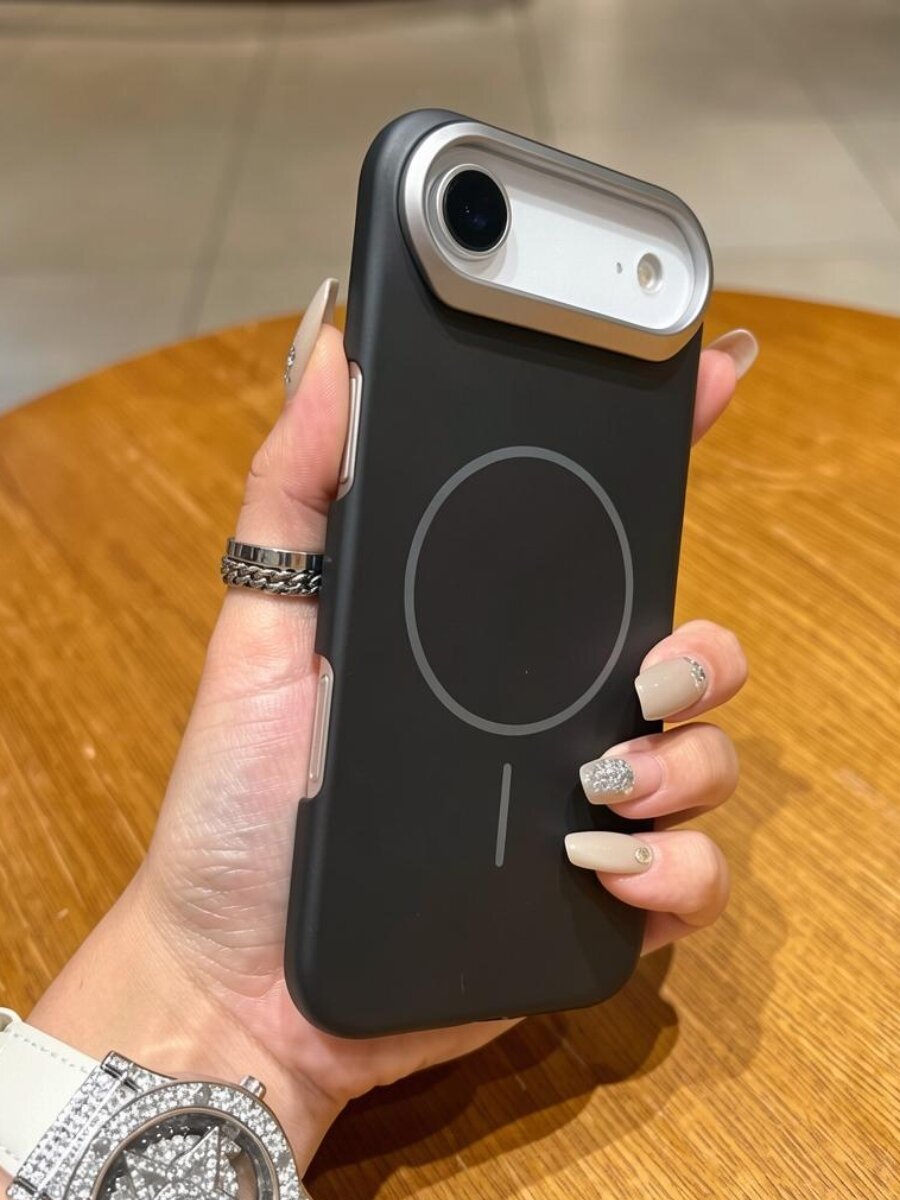 Чехол на IPhone 17 Air с MAGSAFE из ударопрочного пластика черный
