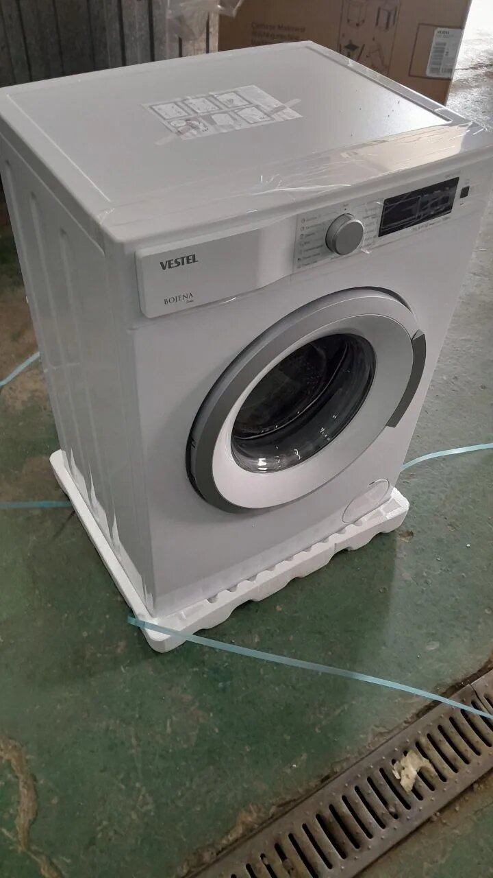 Стиральная машина фронтальная VESTEL WMT1R7120S белый, 7 кг, дисплей, пар (уценка)