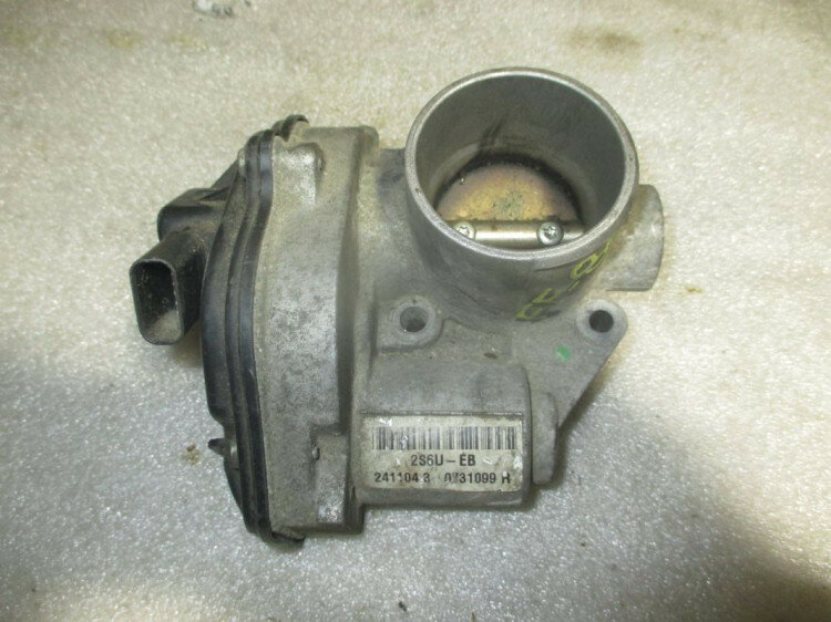 Дроссельная заслонка 1505642 2S6U-EB Форд Фокус 2 Фьюжен 1,4-1,6 литра Volvo S40 c 2004г - FF86