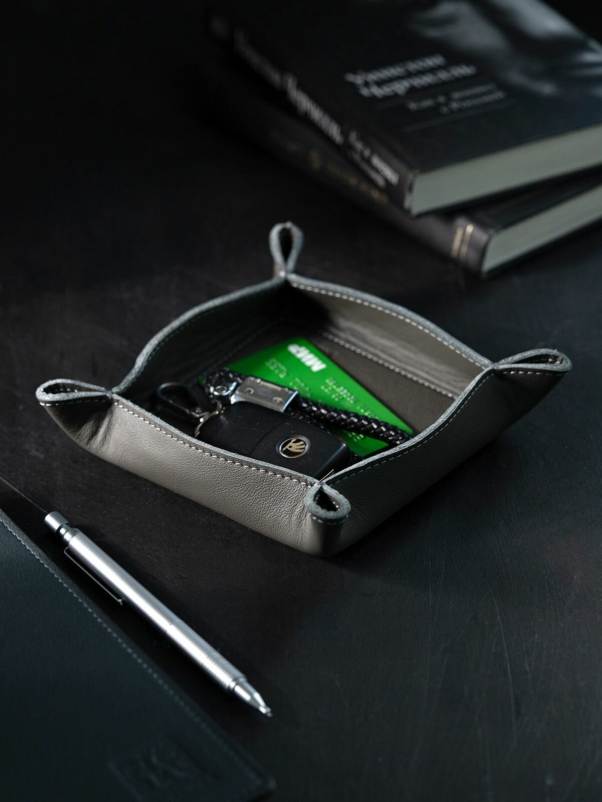Лоток для бумаг из натуральной кожи Lotty Slate Audmorr J. серый, 12х12 см