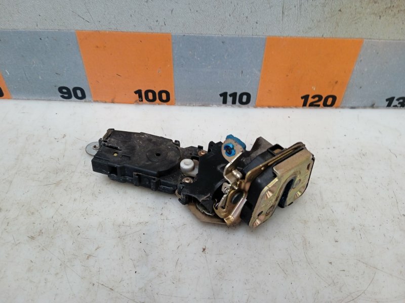 Б/У 2 контакта, Субару Легаси 3 Замок двери задней левой Subaru Legacy 1999 3, BH9 299092 SUBARU арт. 61035AE01A