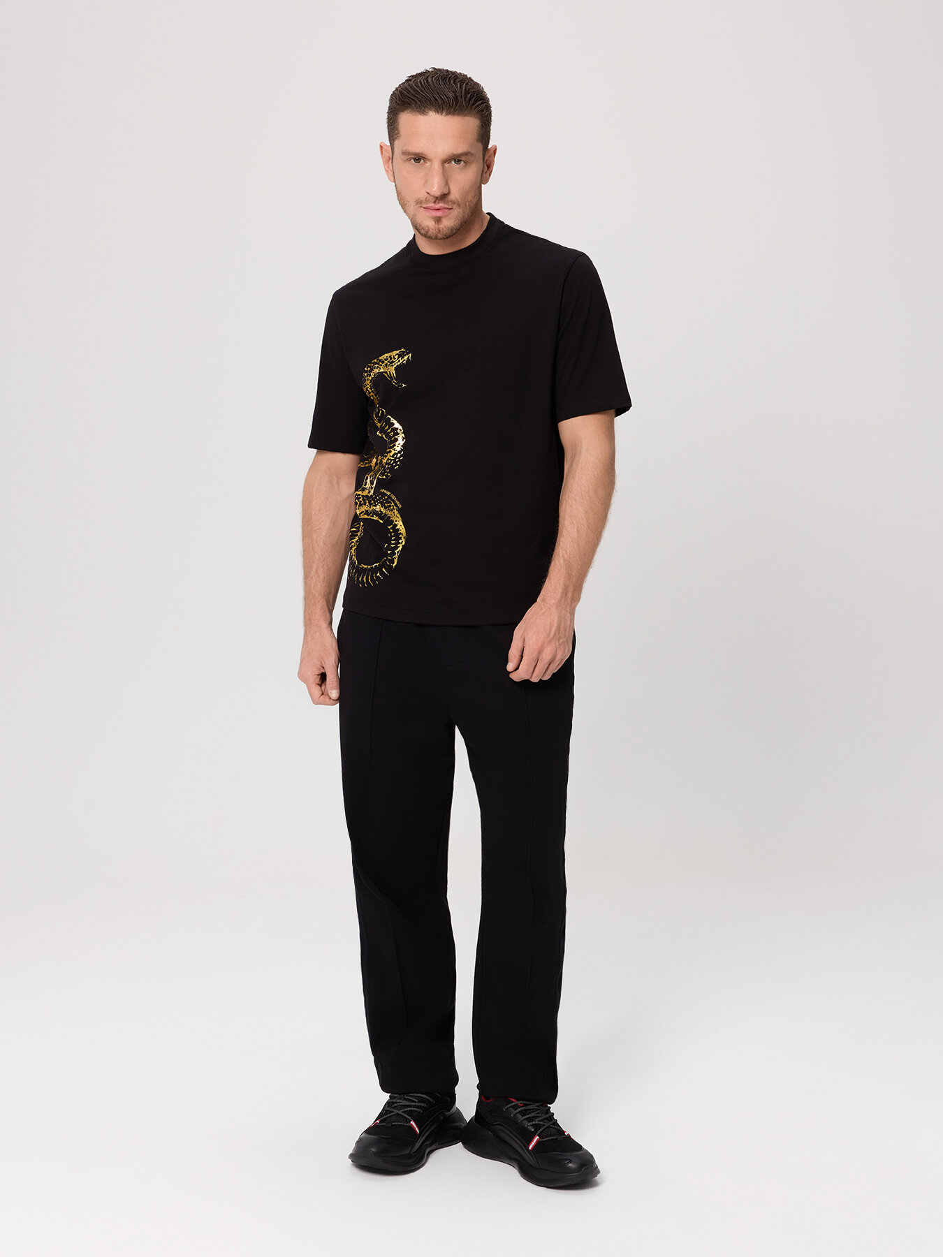 Брюки спортивные