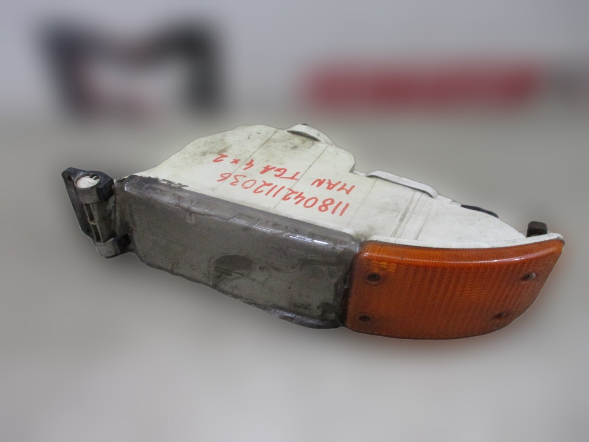 Фара противотуманная правая MAN TGA, TGM, TGL, разбито стекло