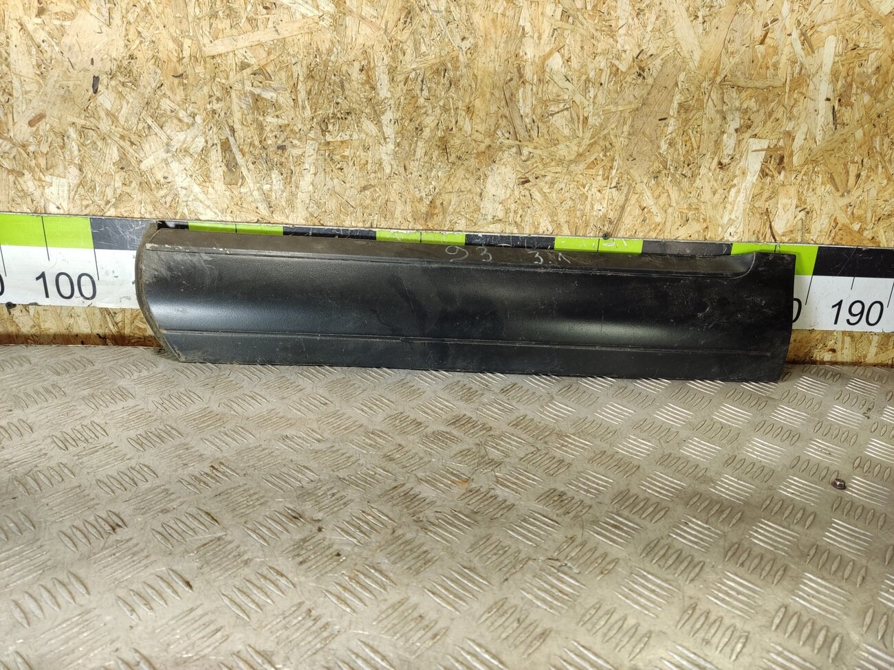 Молдинг двери задней левой PORSCHE Cayenne 2003-2010 7L5839787