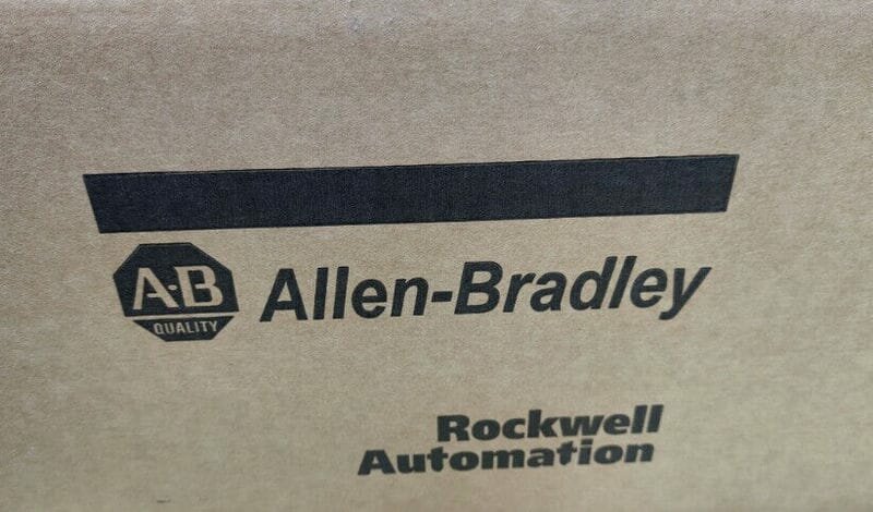 Модуль Allen-Bradley 2711P-T12C4D2
