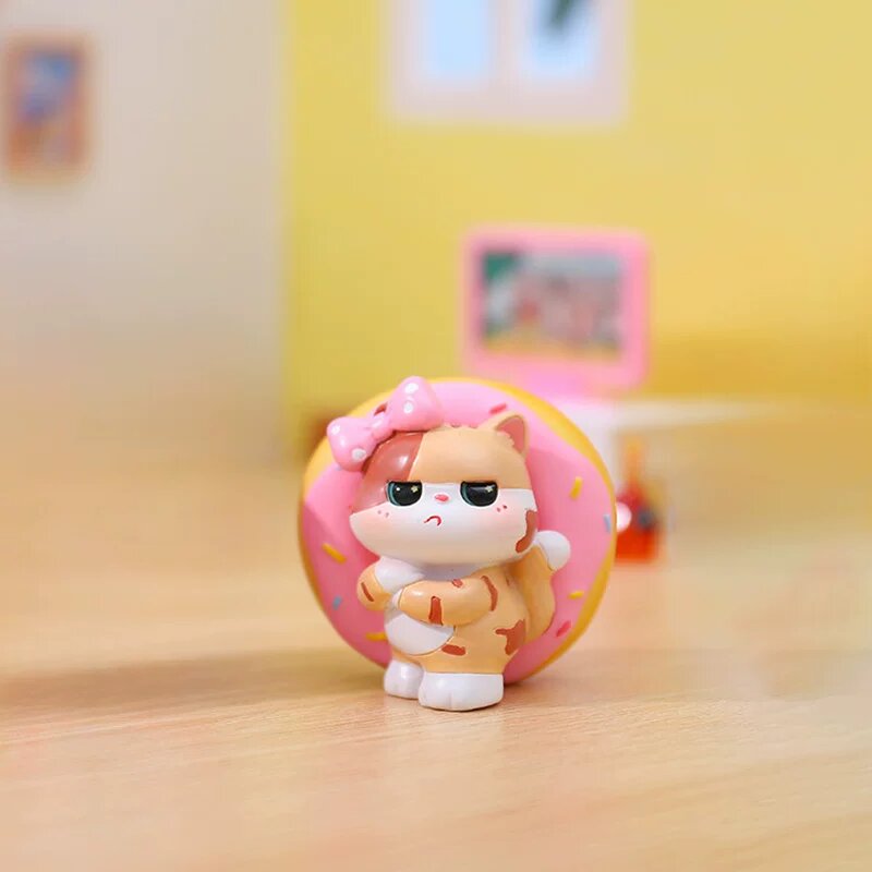 Фигурка-сюрприз Open-box Greedy Meow Meow Sauce Paradise: Милый котик-украшение для рабочего стола, спальни, кукла,