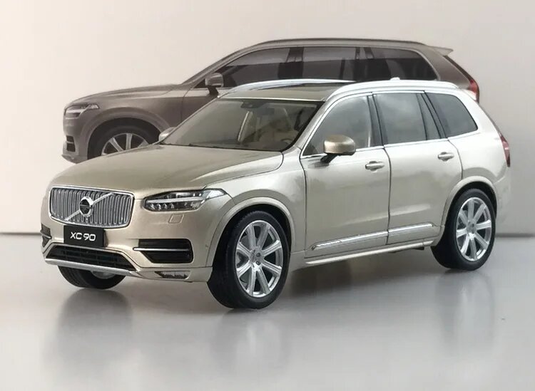 Модель автомобиля Volvo XC90 Welly 1/18, цвет B