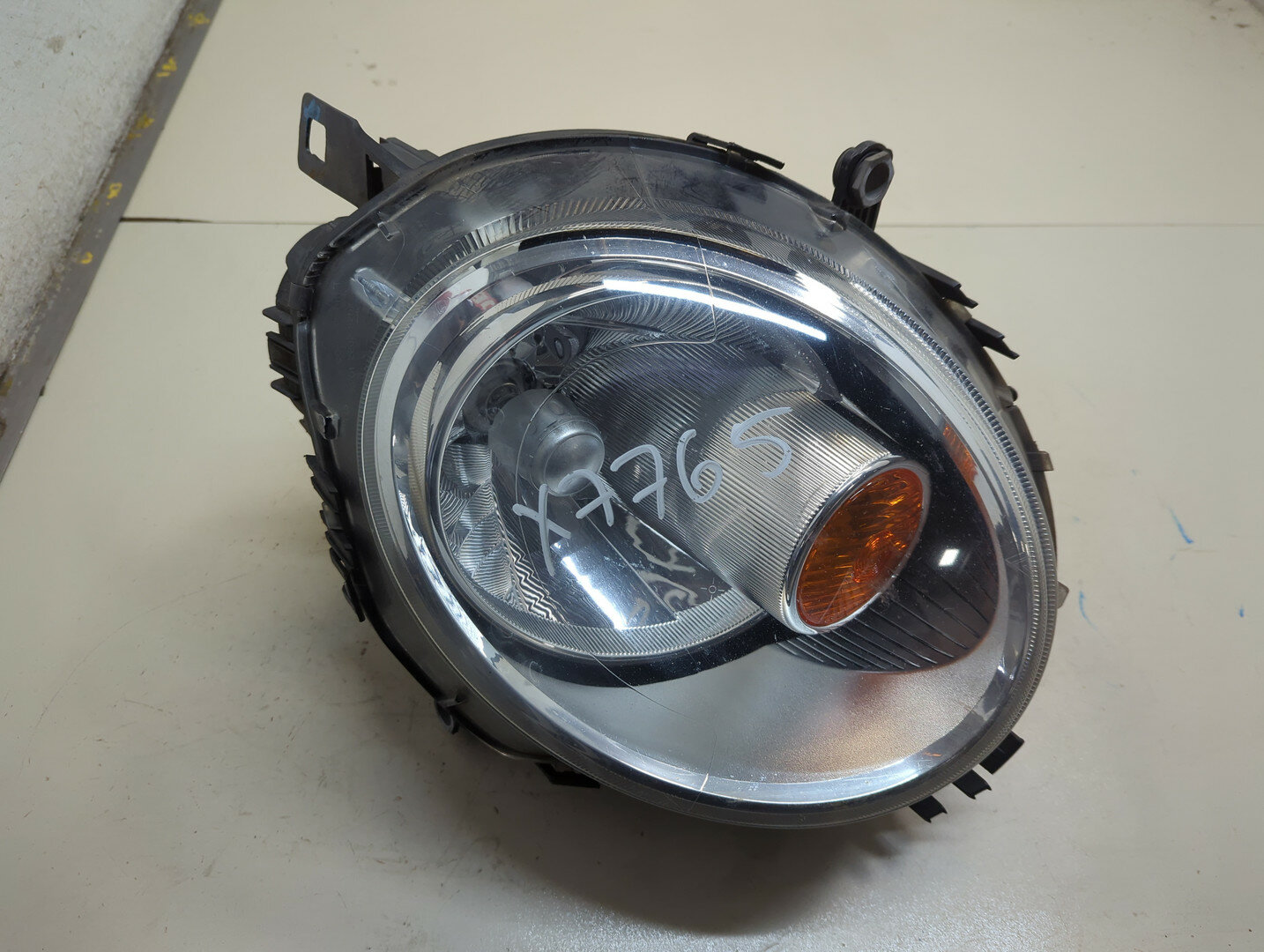 Фара (передняя) правая Mini Cooper (R56/R57) Б/У