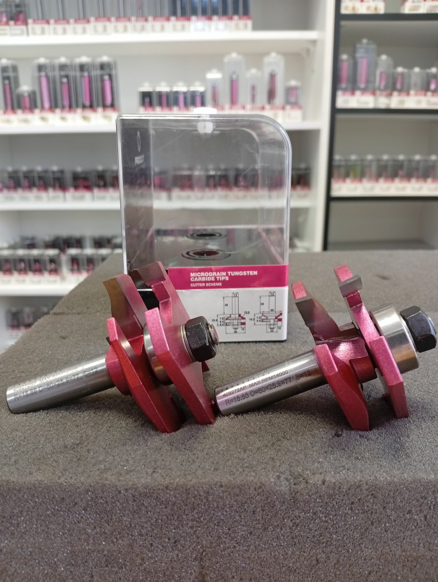 Комплект 2 фрезы (Мебельная обвязка) нижний подшипник Z 2 R 15.88 D 60x25 PROCUT