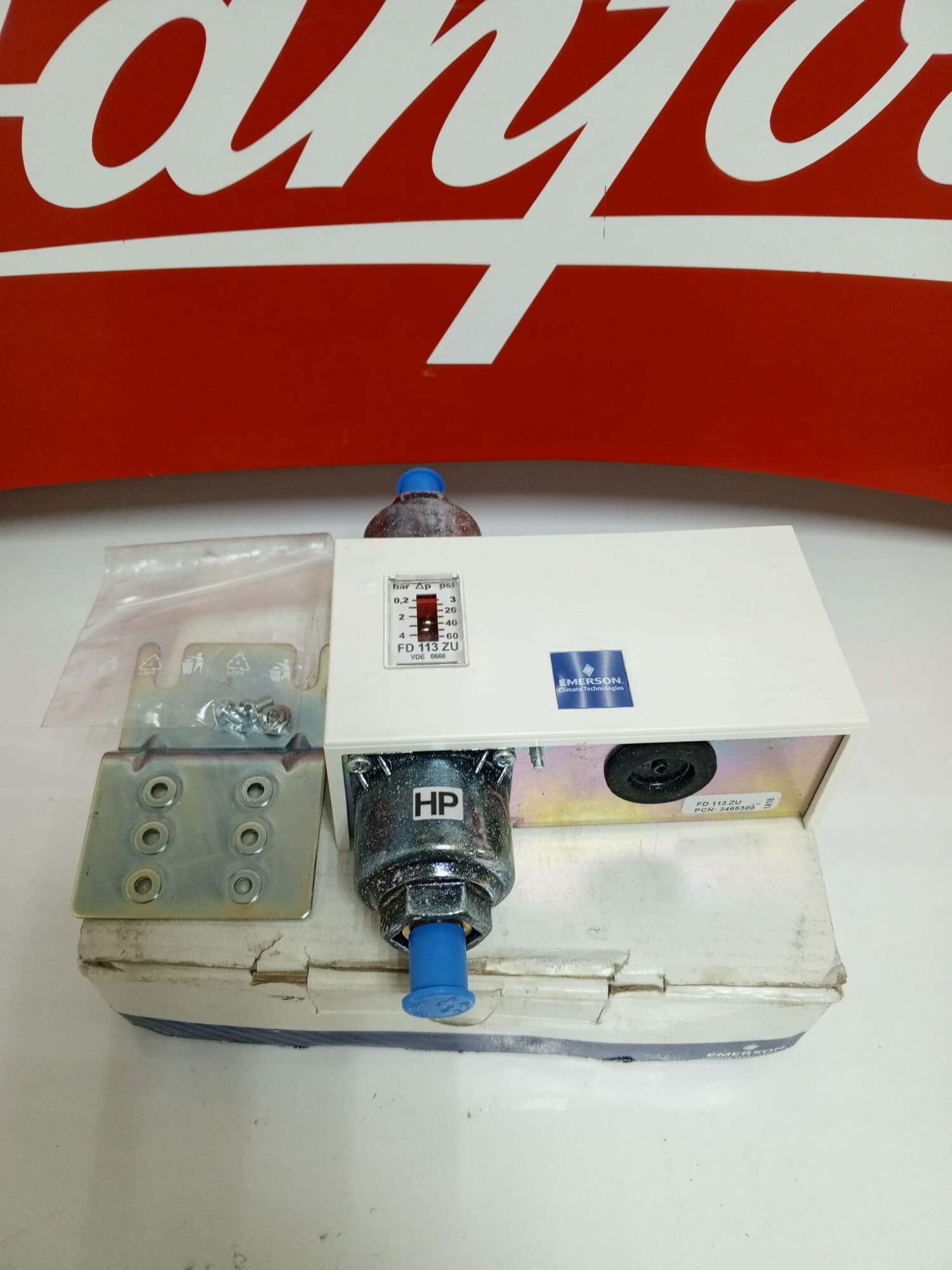 Дифференциальное реле давления масла (прессостат) модели FD 113 ZU Alco Controls