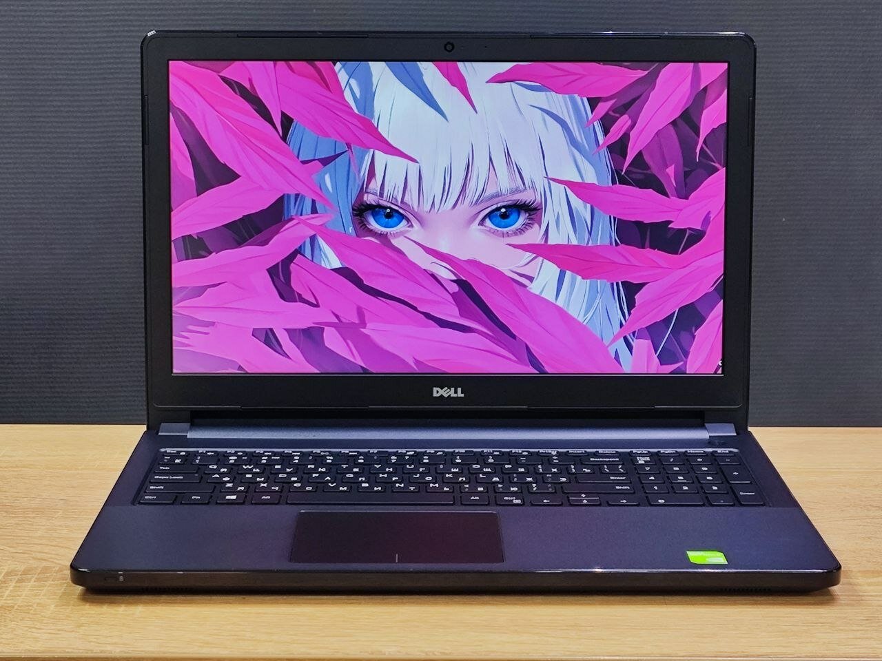 Ноутбук Dell Inspiron 15 3558\15,6"\Core i3-5005U\GeForce 920M 2GB\8ГБ DDR3L\новый SSD: 256ГБ\Windows: 10 + Office