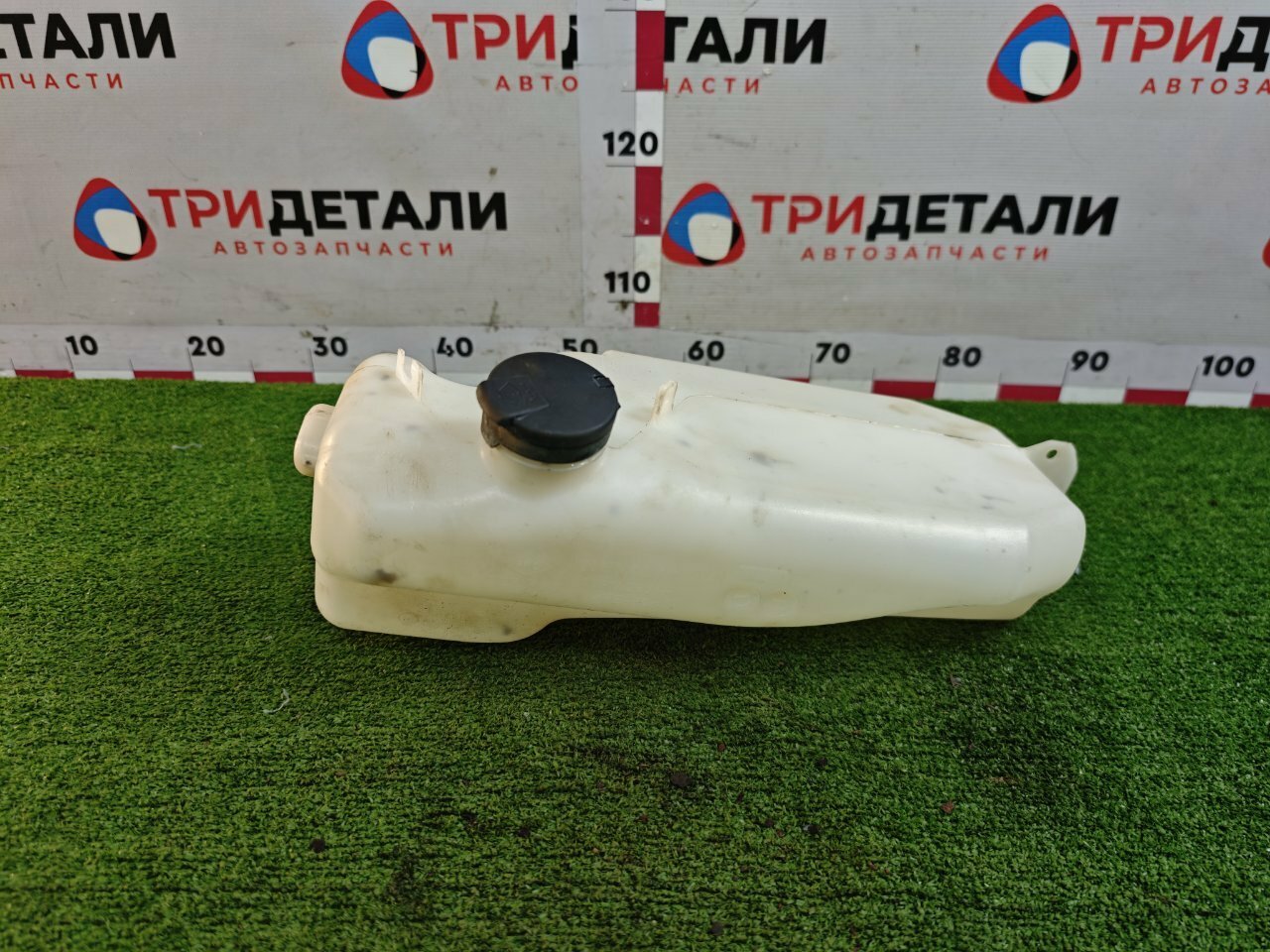 Бачок стеклоомывателя Renault Duster 1.4 H5H 2021 (б/у)