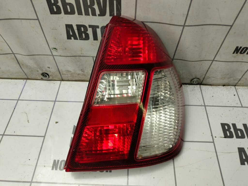 Фонарь задний правый Renault Clio 2 Symbol 1998-2008
