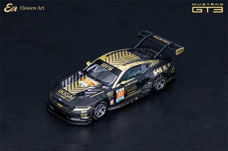 Миниатюрная модель автомобиля Bburago GT3 Mustang LeMans 24h №88 1:64