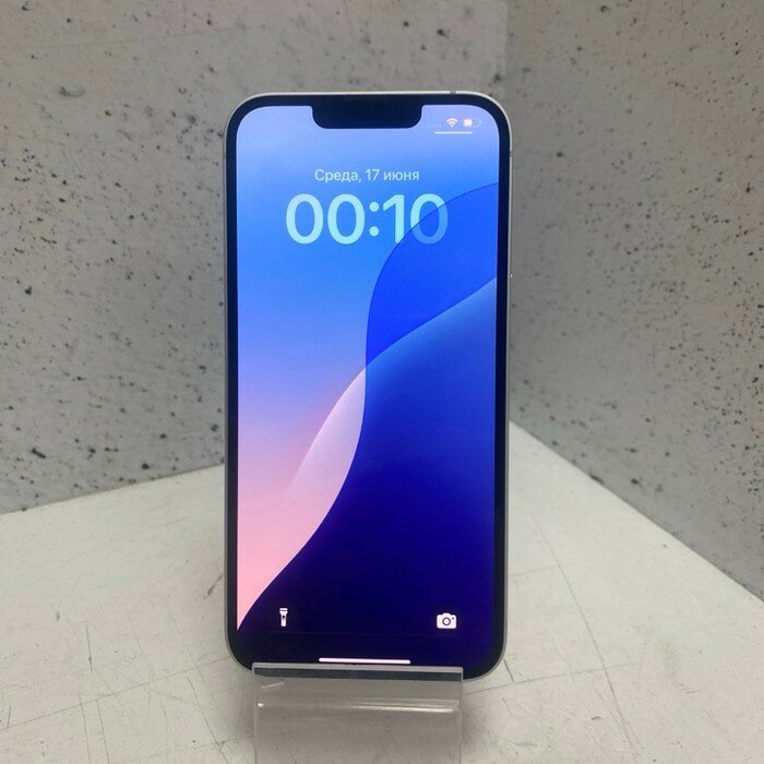 Смартфон Apple iPhone 16e 8/128 Белый — фото 1