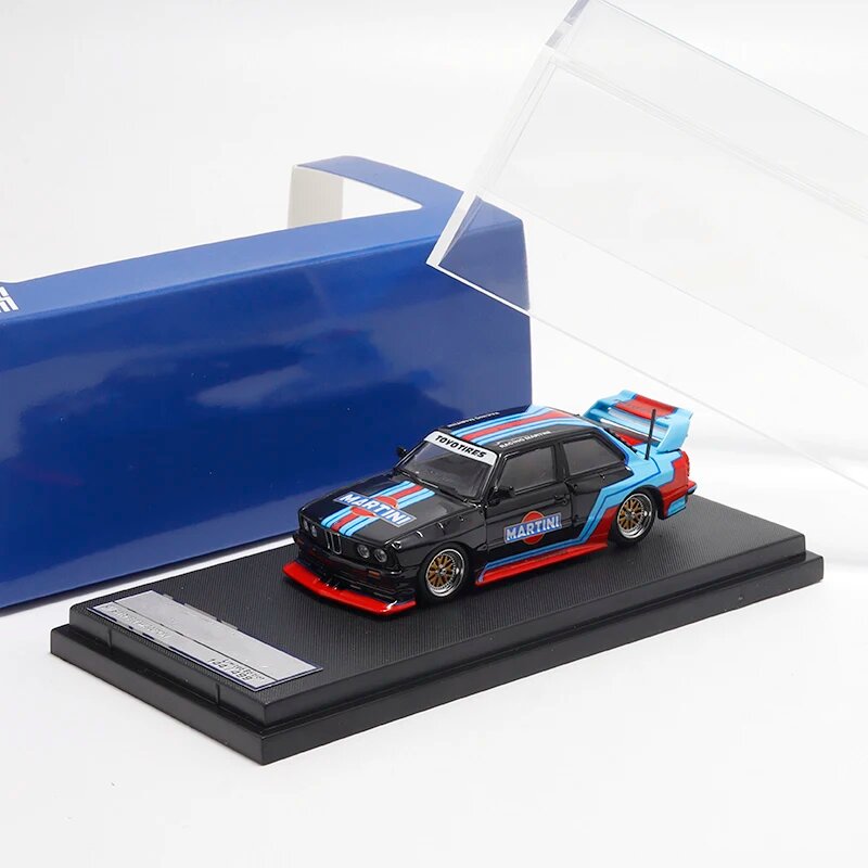 TSM MODEL LTO M3 E30 Martini 1:64 002