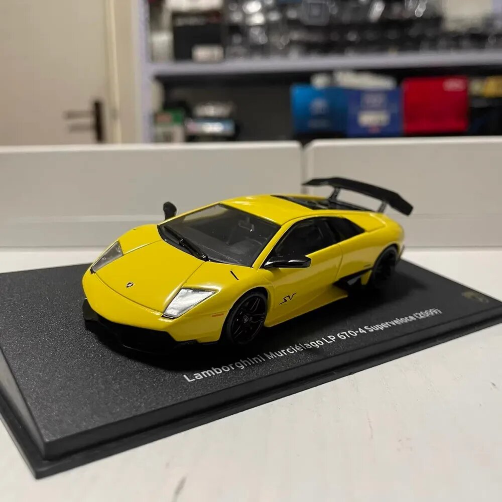 1:43 IXO Murcielago LP670-4 SV 2009 Diecast Model Модель коллекционная-без упаковочной коробки