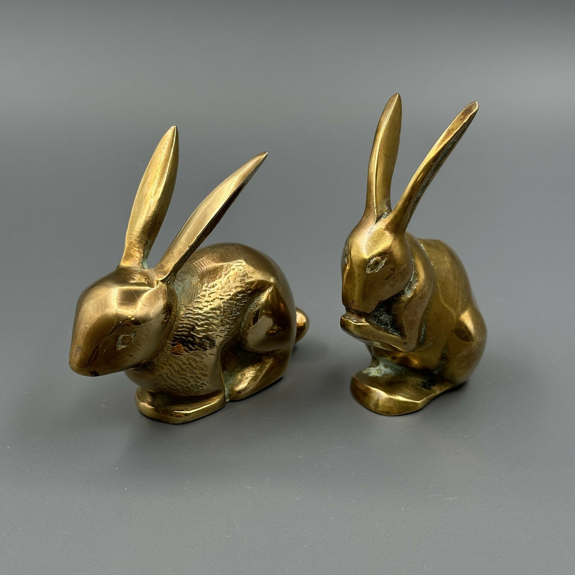 Скульптуры двух кроликов (зайчиков), латунь, Западная Европа, 1930-1960 гг.