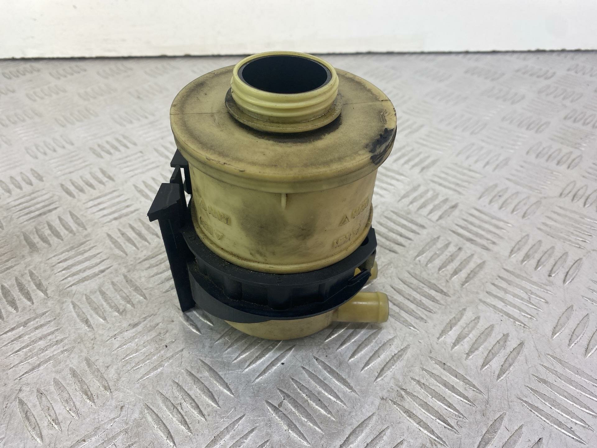 Бачок гидроусилителя Renault Scenic рест. (1999 - 2003) 7700795347