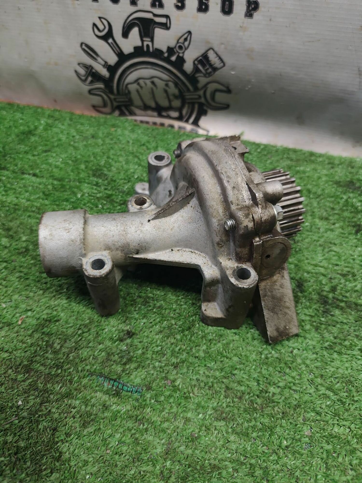 Помпа водянная Peugeot 307, I 2002 с пробегом