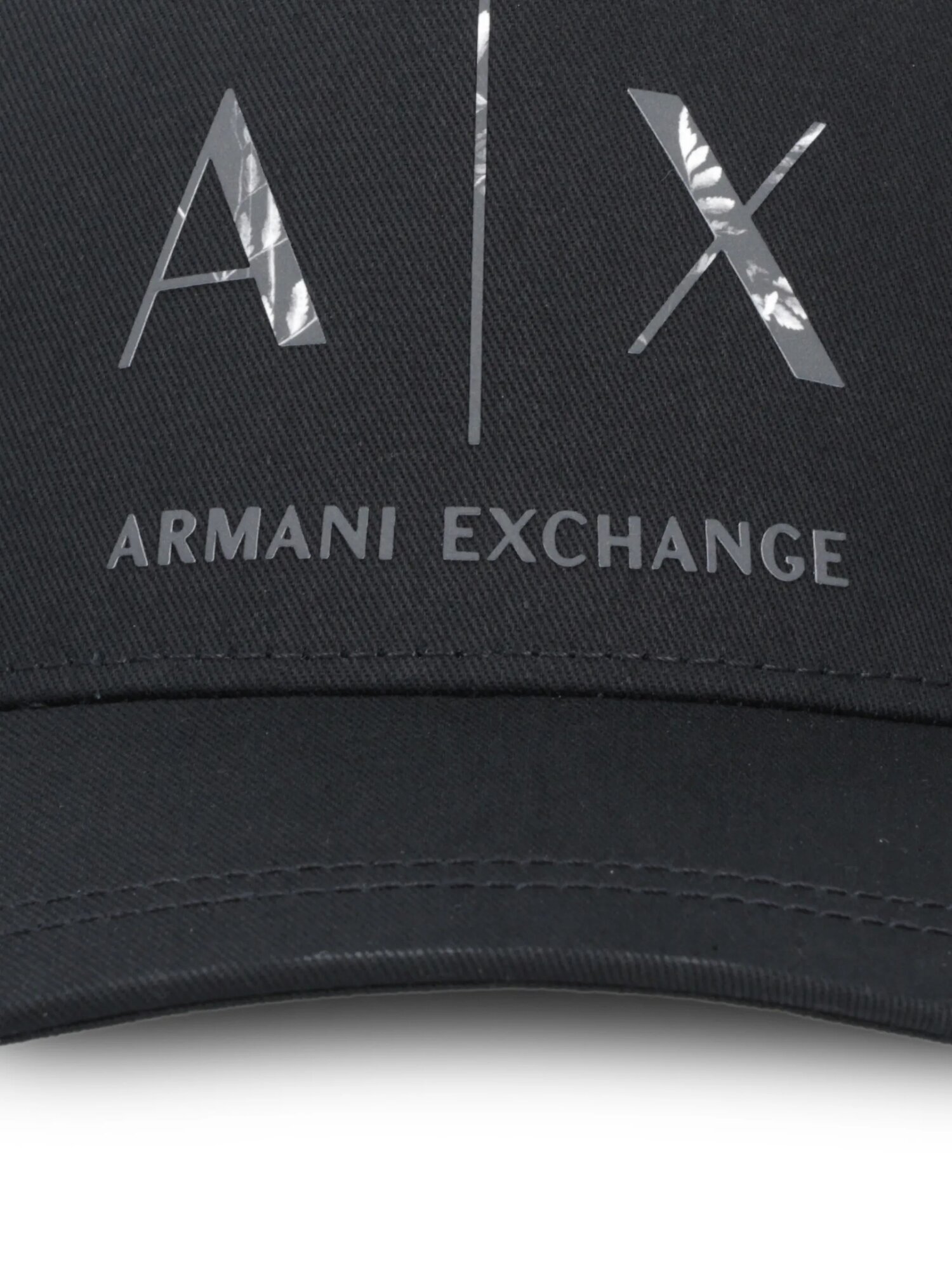 Шапка Armani Exchange для девочек, размер OneSize — фото 1