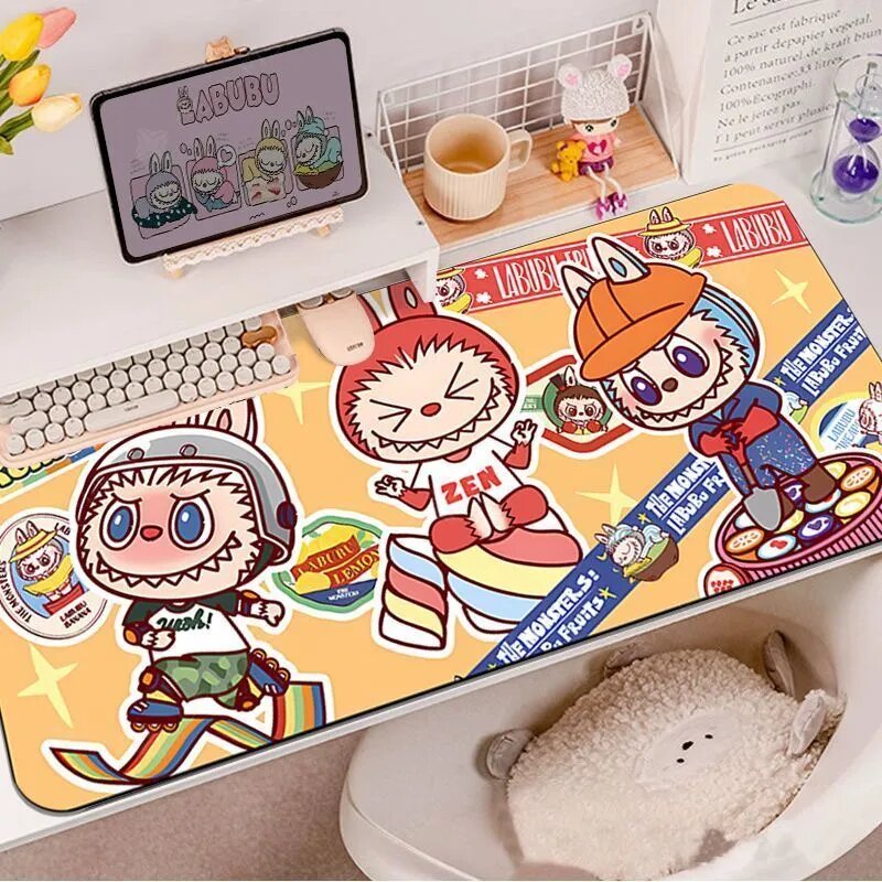 Большой игровой коврик для мышки Labubu XL, 80x30 см, черный, с принтом