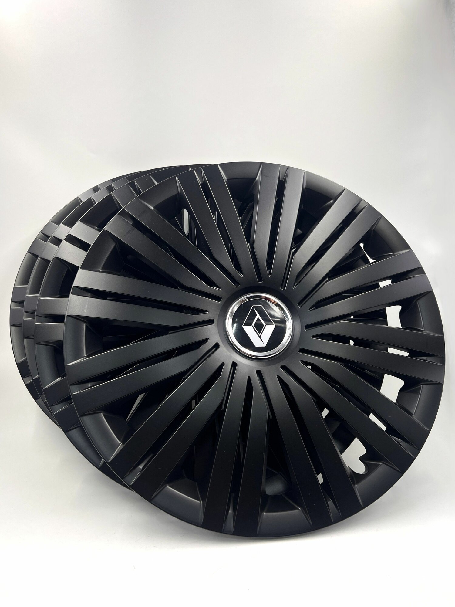 Колпаки на колеса гибкие для Renault черные с эмблемой R17 4 шт